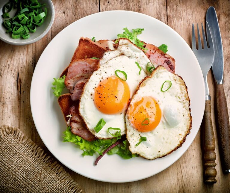 Are Eggs Acidic or Alkaline? What Science Says, Explained